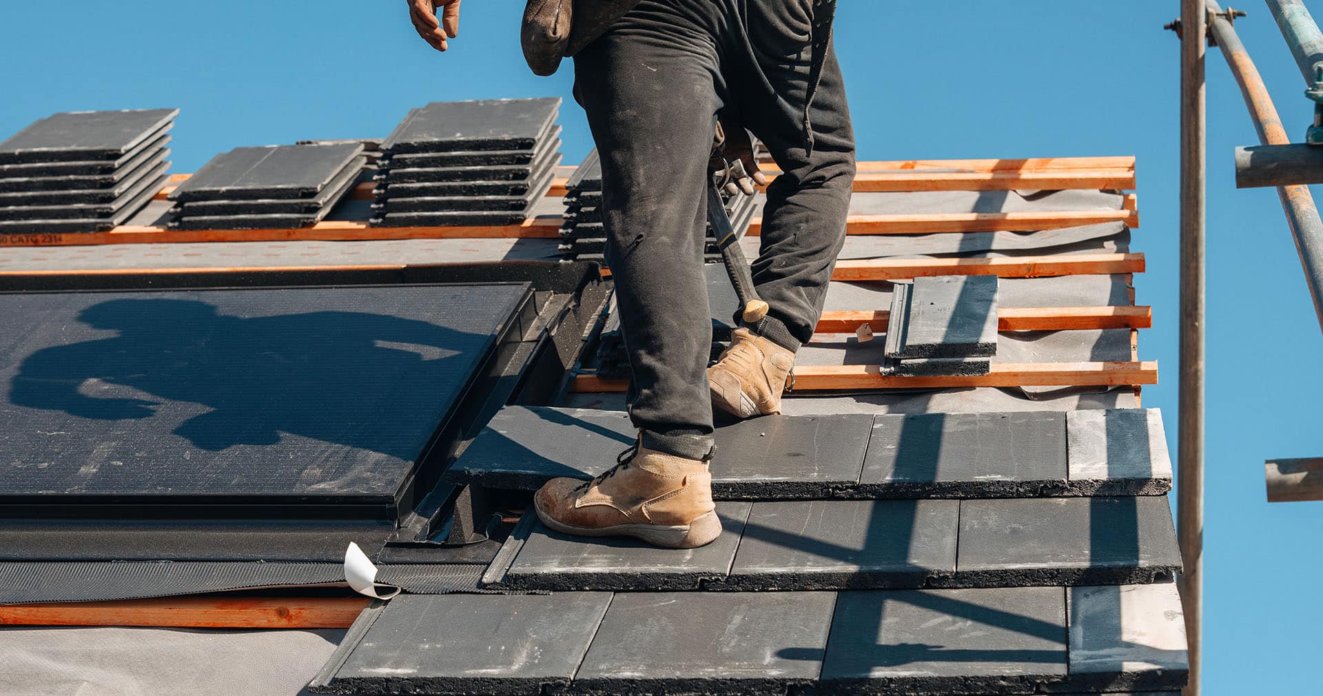 Top Roofing Project Management Tips to Save Time and Money - RoofSnap